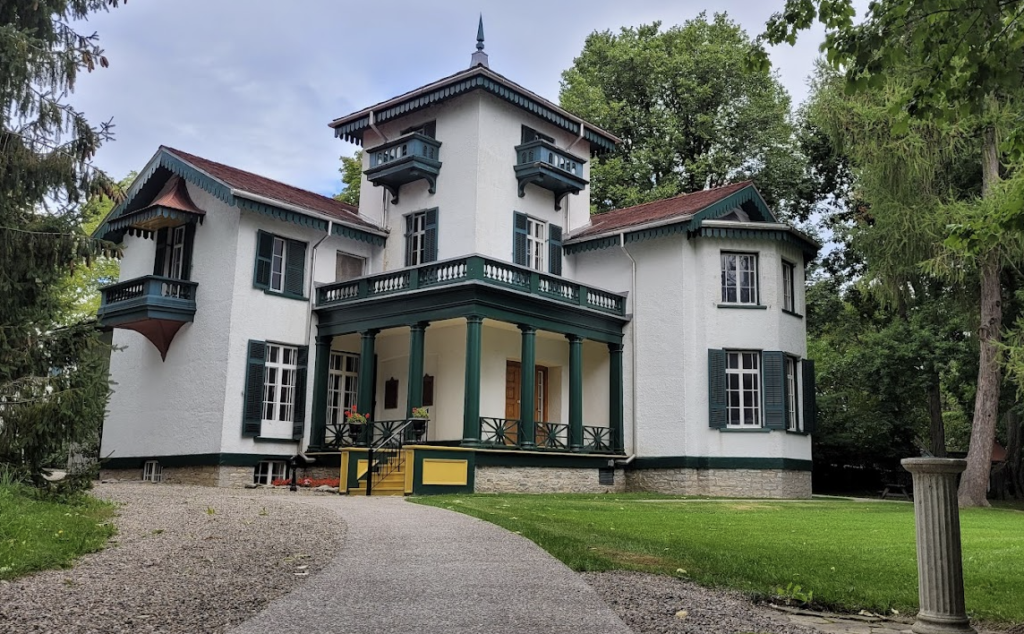Parks Canada seeks Indigenous artists for Bellevue House | YGK News ...
